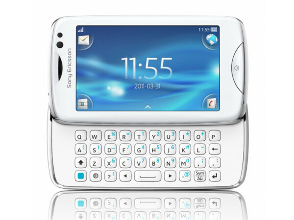 Sony Ericsson Txt Pro, Kombinasikan Layar Sentuh Dan QWERTY Untuk Nge ...