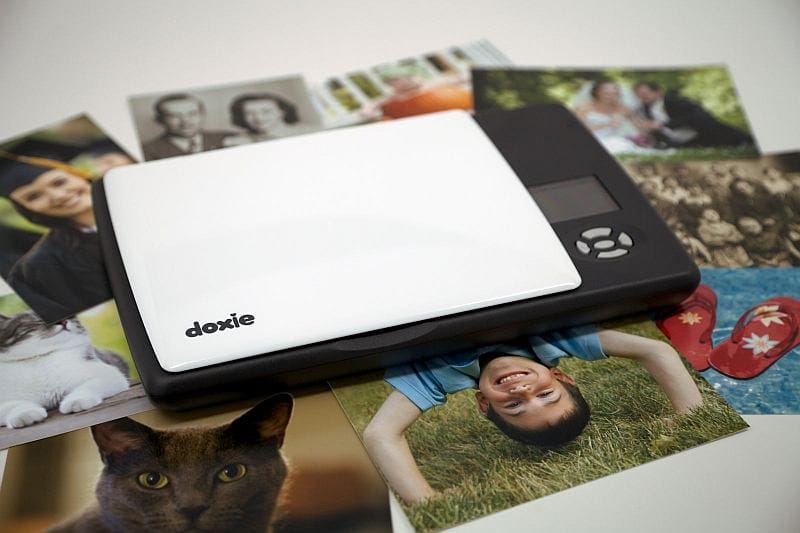 Doxie Flip: Scanner Portable Untuk Mengabadikan Kenangan - YANGCANGGIH.COM