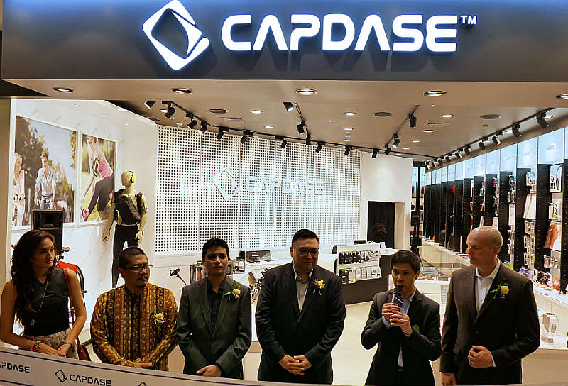 Toko CAPDASE Pertama Di Dunia Dibuka Di Indonesia - YANGCANGGIH.COM