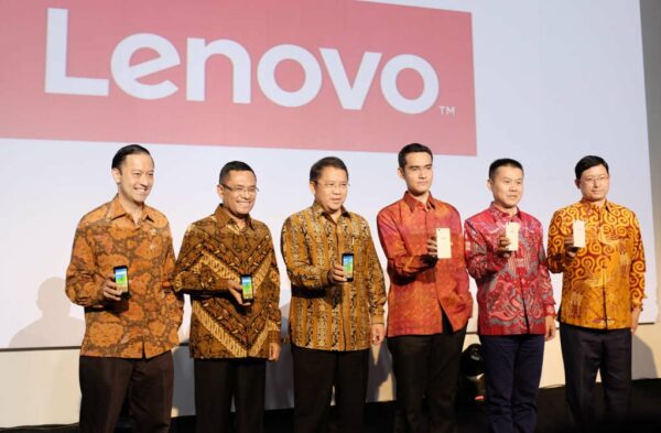 Lenovo Mulai Produksi Ponsel di Indonesia - YANGCANGGIH.COM