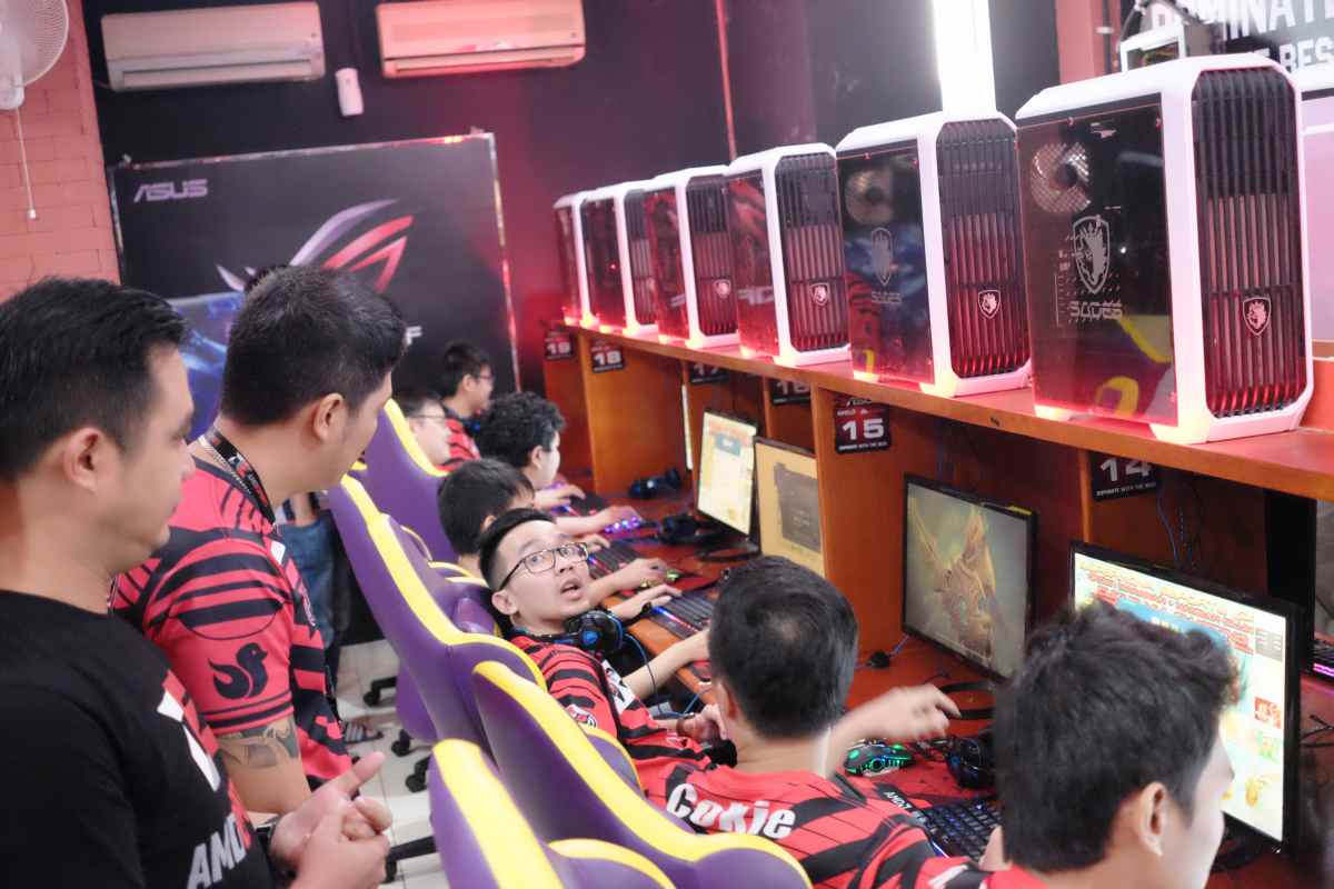 AMD Resmikan Arena Gaming E-Sport Pertamanya - YANGCANGGIH.COM