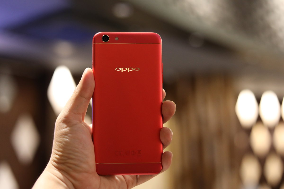 Hands-On: Oppo F3 Red Limited Edition, Lebih Menawan Dengan Warna Merah ...