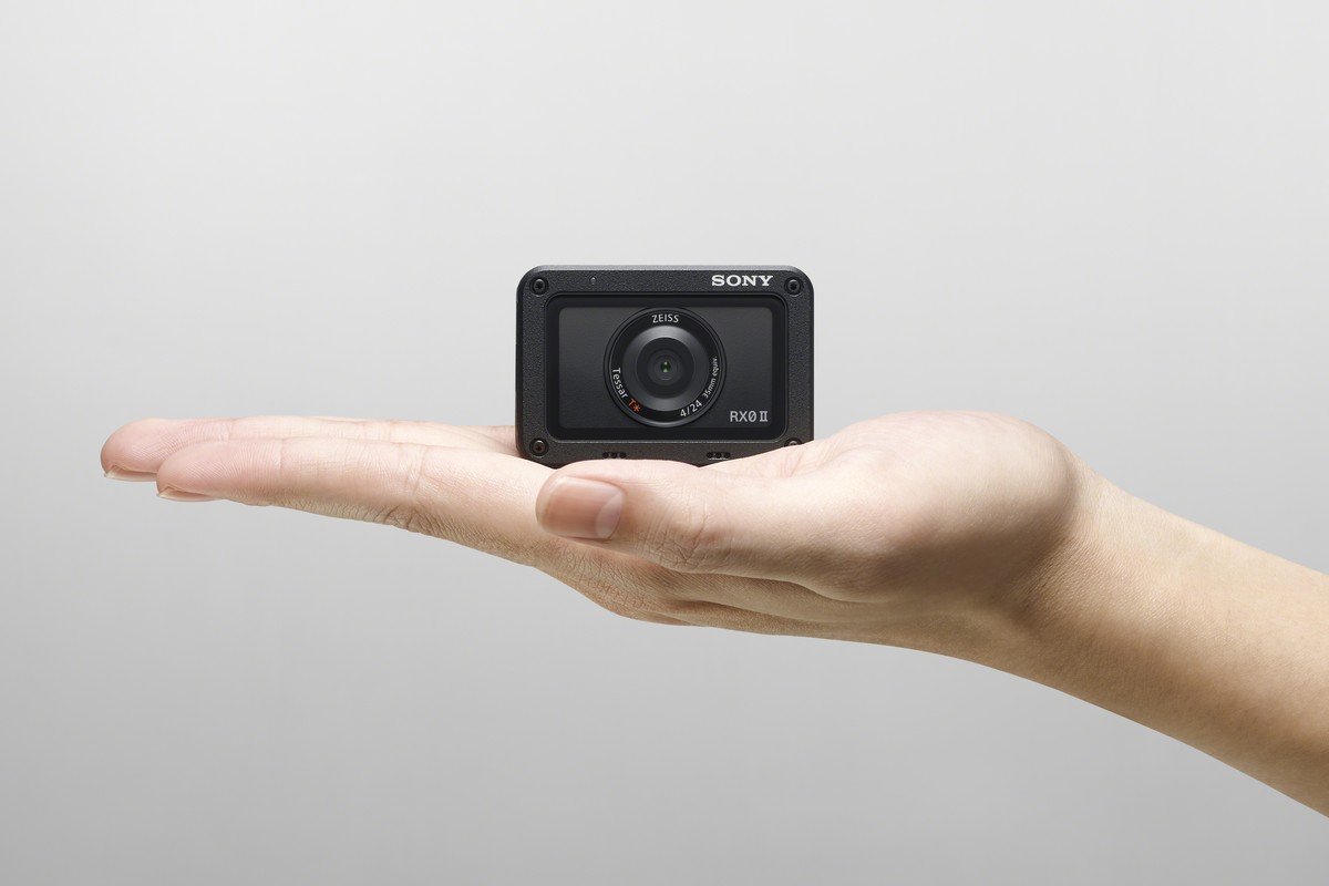 Sony RX0 II: Kamera Aksi Dengan Layar Lipat, Kini Bisa Langsung Rekam ...