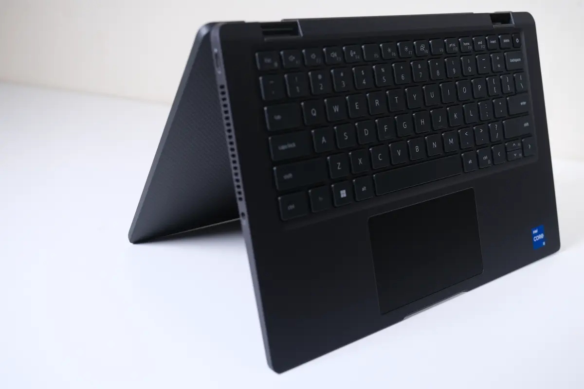 Review Dell Latitude 7430 2-in-1 - YANGCANGGIH.COM