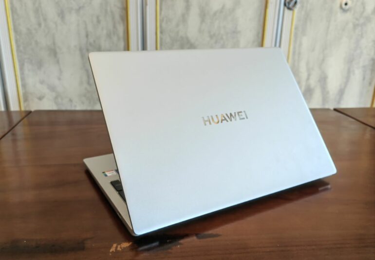 [Hands-On] Kesan Pertama Mencoba Huawei MateBook D16 2024 - YANGCANGGIH.COM