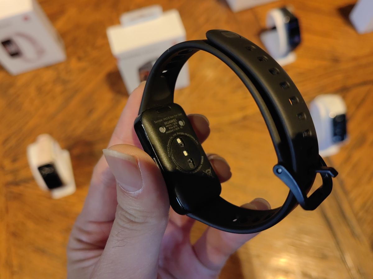 Huawei Band 9: Bawa Pembaruan Fitur Kebugaran Dan Pengisian Daya Ultra ...