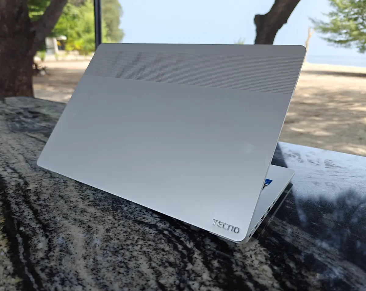 Review TECNO MEGABOOK T1 - YANGCANGGIH.COM