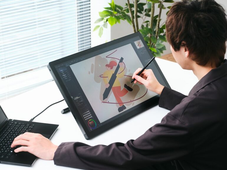 Wacom Cintiq 2025: Tablet Gambar Dengan Panel Layar 100% SRGB Yang ...